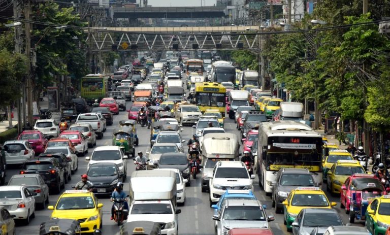 Who Has Priority When Traffic Lights Are Out of Order? - The Business View