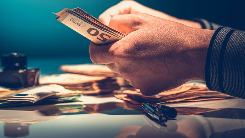 DWP Overpaid State Pensions | Why It Happens and How to Resolve It?